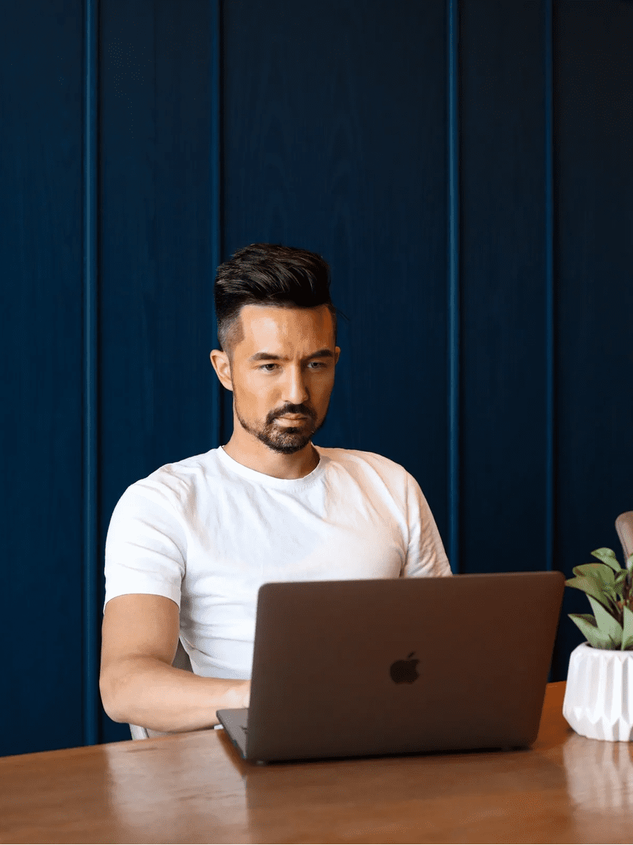 Up Close & Personal with Tim Connor (Jayankura Na Ayudhya)